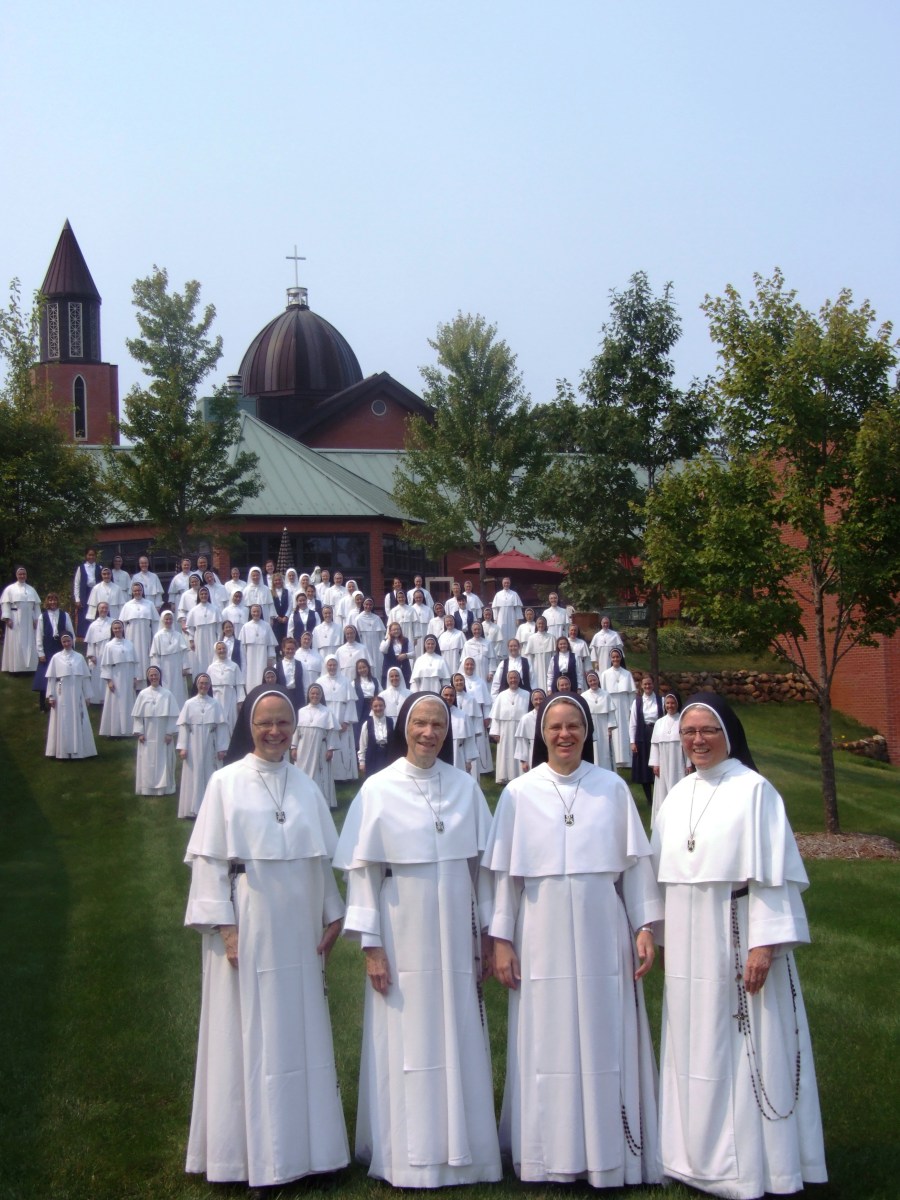 The Vows of the Dominican Sisters of Mary, Mother of the Eucharist ...