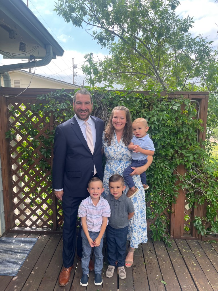 ABOUT TOM – TOM PERNA